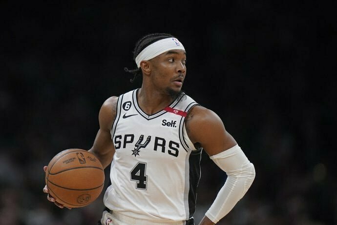 „Real“ domisi po 18 taškų NBA rinkusiu gynėju | Sportas.lt